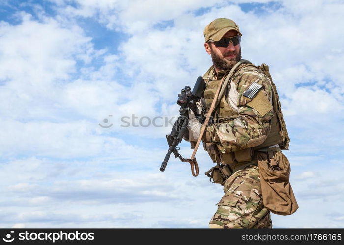 Green Berets US Army Special Forces Group soldier. US Army Special ...